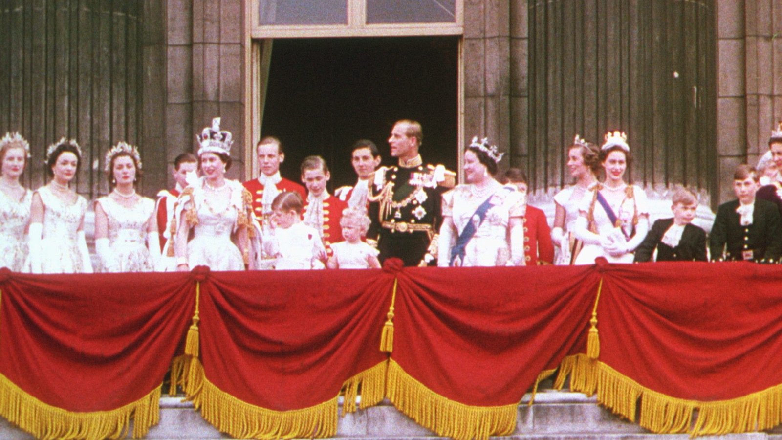 Queen Elizabeth II – Her Glorious Reign - Screenbound International ...